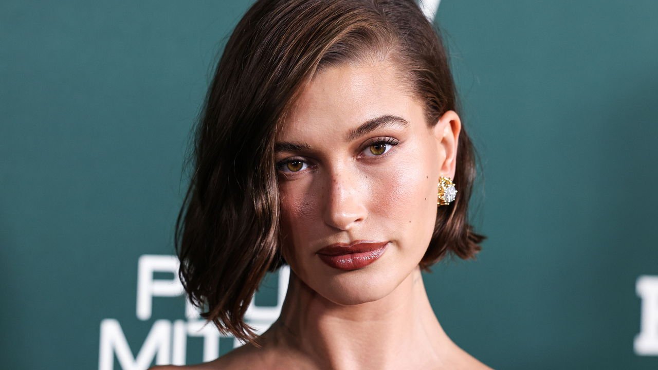 A It Girl Mais Influente do Mundo: Conheça a História de Hailey Bieber ...