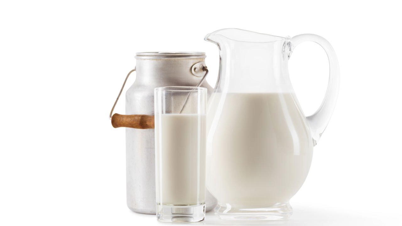 O poder do leite desnatado para uma vida mais saudável - Estado de ...