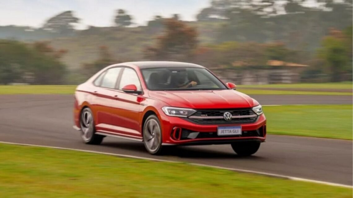 Novo Jetta GLI 2025 chega ao Brasil com visual renovado e muita ...