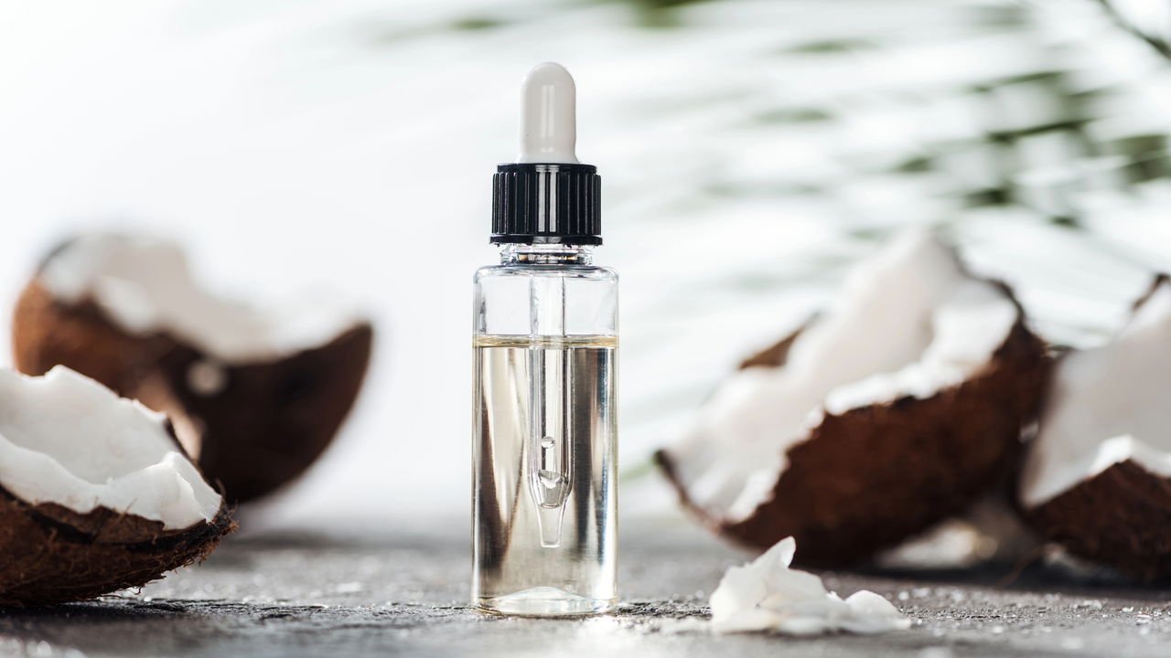 Como usar o óleo de coco na sua pele e deixá-la impecável - Estado de ...